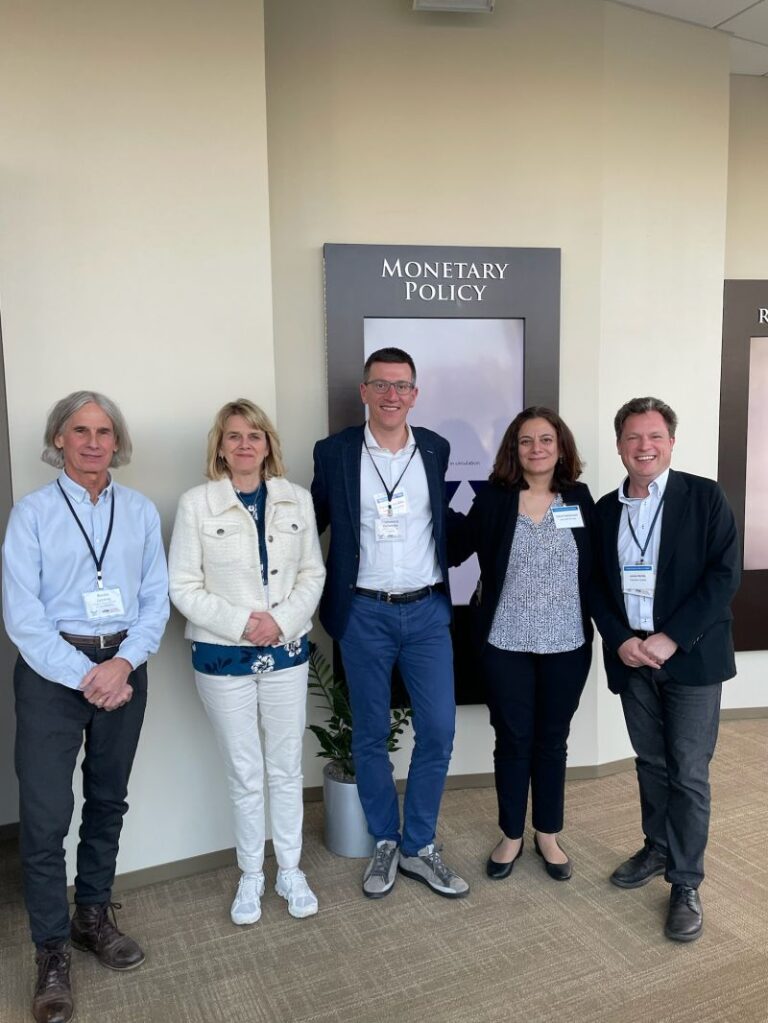 Home - The Society for Nonlinear Dynamics and Econometrics